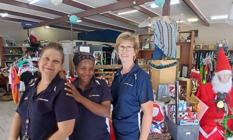 Ons Winkel se helpende hand wen weer | Die Pos