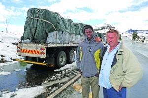Snowed-in Van Reenen reopens after two days | The Witness