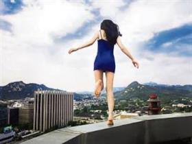 Over the edge with extreme selfies | The Witness