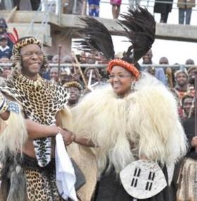 Zulu Culture Marriage Royal Wedding — Families Trade Gifts | The