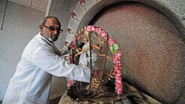 Thieves desecrate temple | The Witness