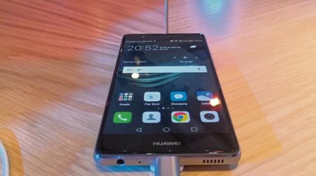 Huawei P9 smartphone: All new from China | The Witness