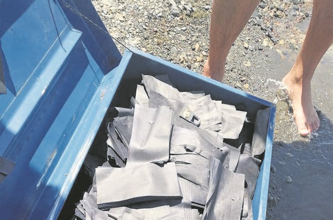 Fake R100 notes left in box at Midmar Dam | The Witness