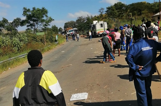 Maphumulo residents near Greytown demand Transport tar their district ...
