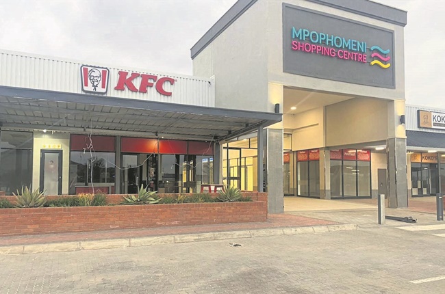 Relief for Howick residents in KZN as looted shopping centre plans to ...