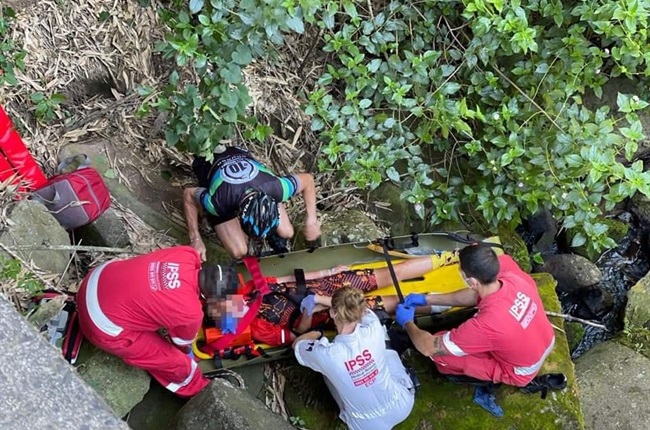 Cyclist injured after plunging off a bridge in Ballito | The Witness