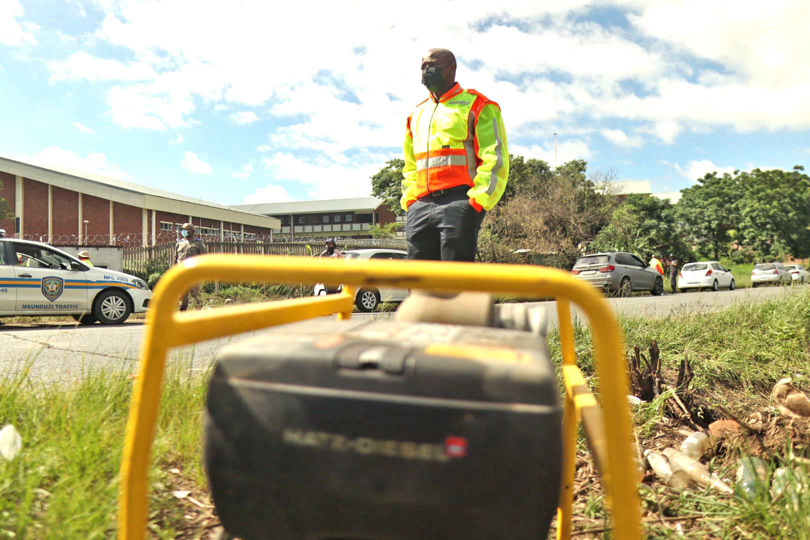 KUNXUSWE UMPHAKATHI UNGAKHI EZINDAwENI EZINGAFANELE | The Witness