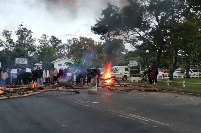 Water protests continue in Tongaat, KwaZulu-Natal | The Witness
