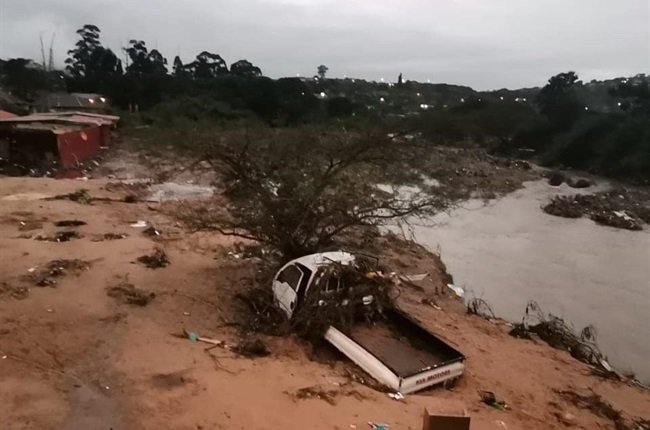 KZN Floods: 14 dead, 10 missing and two bodies recovered in Inanda ...