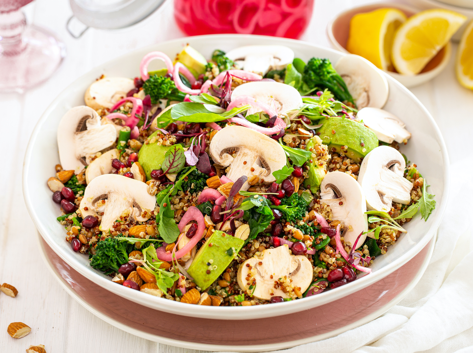 Meatless Monday - Raw mushroom superfood salad | The Witness