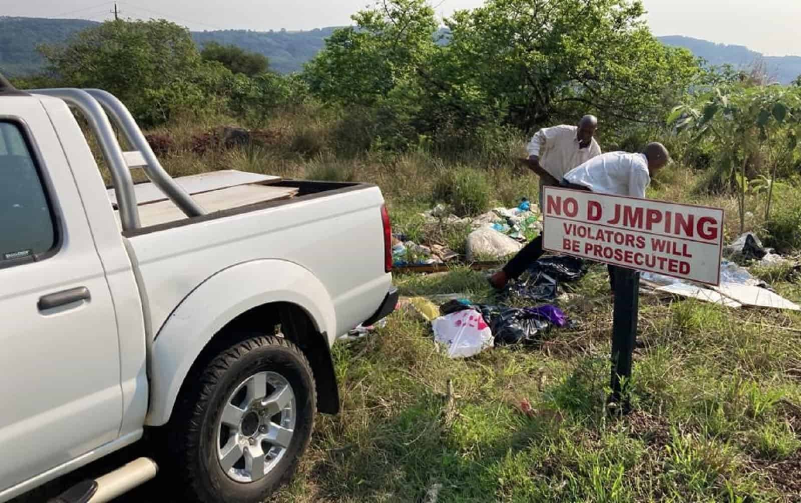 Updated: Alleged Cogta officials filmed dumping illegally in Old Howick ...