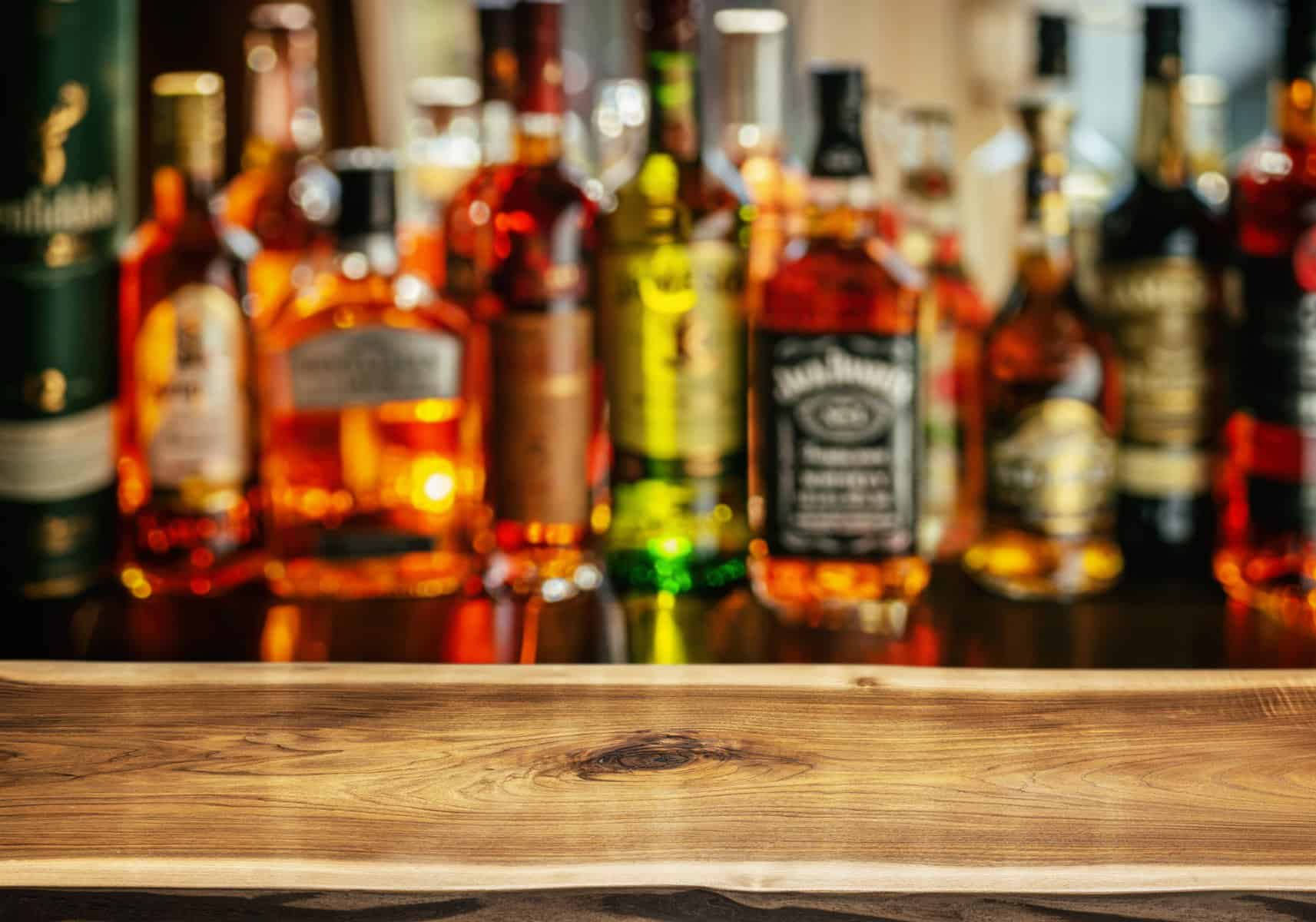 Consumers of alcoholic beverages can earn money for empty bottles | The ...