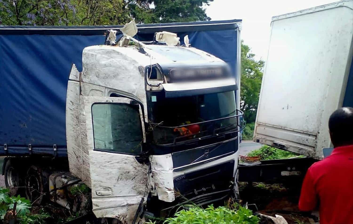 Truck crash blocks both sides of M7 | The Witness