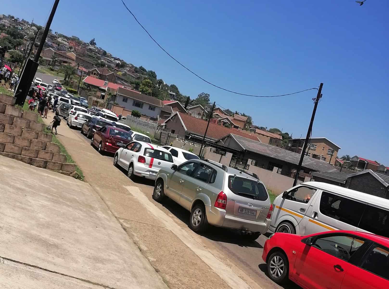 Traffic chaos outside schools | The Witness