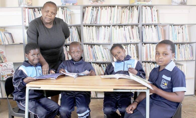 Mancosa donates mobile library to school | The Witness