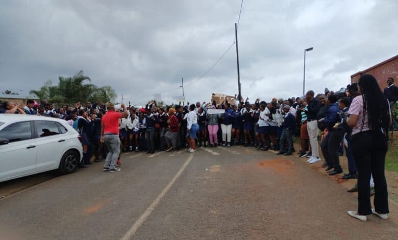 WATCH | Parents and pupils shut down Copesville Secondary School | The ...