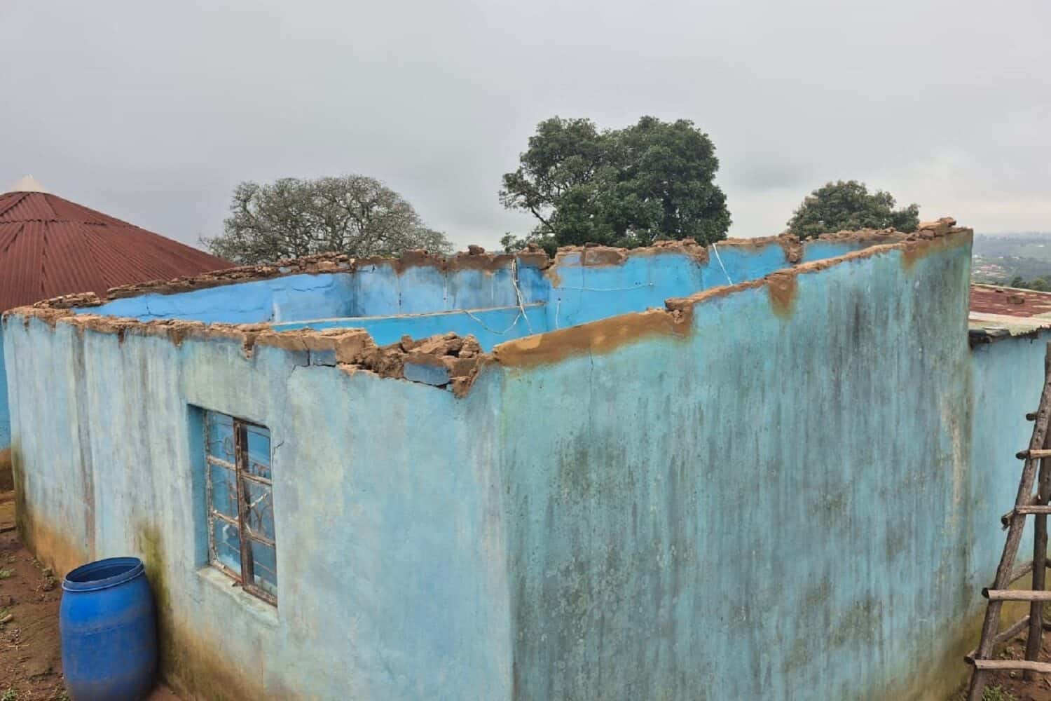 Families left to pick up the pieces afer severe storm in Matimatolo ...