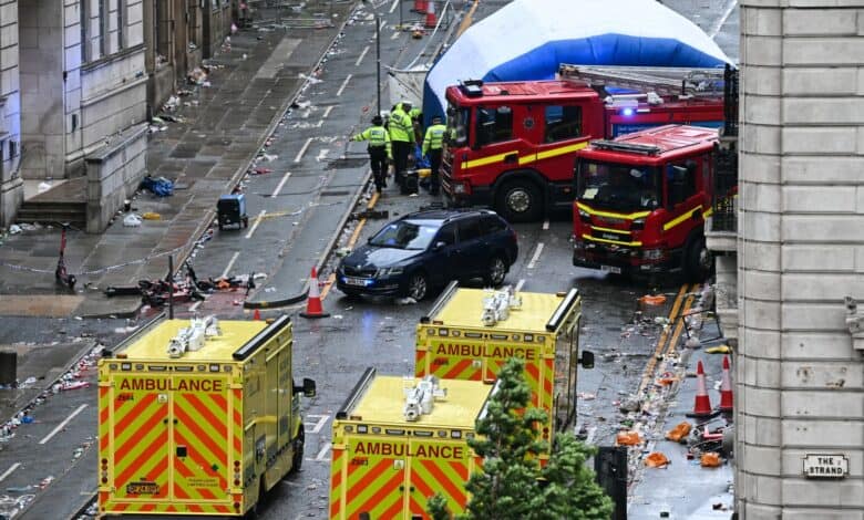 'Horror' at Liverpool title parade, police rule out terrorism in car ...