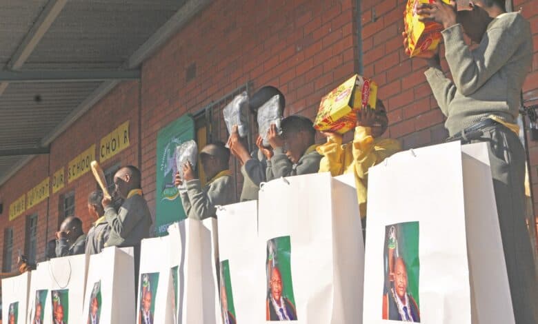 Mayor Thebolla hands over uniforms to pupils in Greater Edendale | The ...