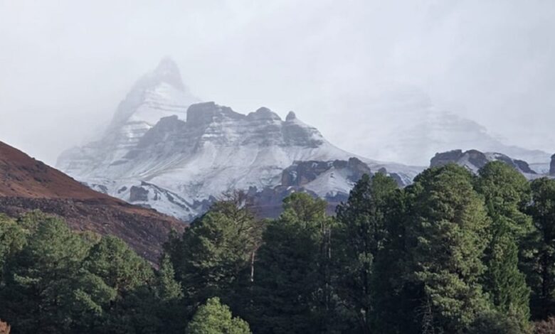 Snowfall blankets KZN's Drakensburg mountains | The Witness
