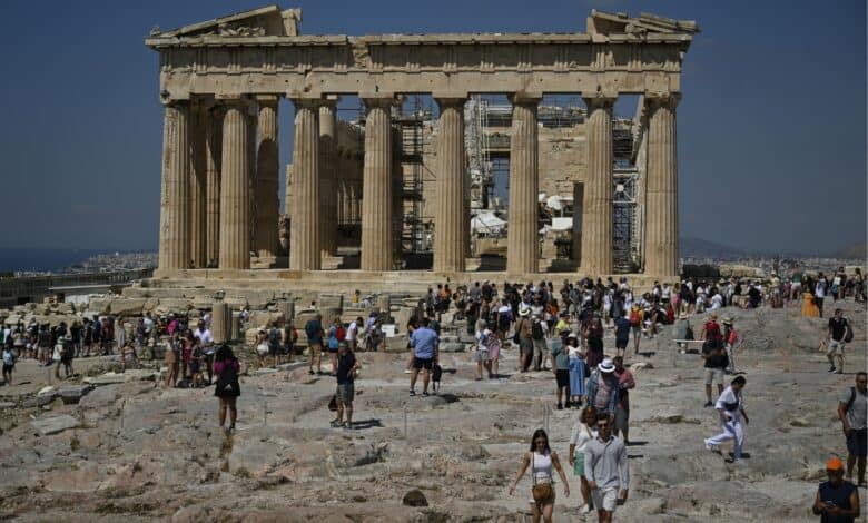 Acropolis shuts, outdoor work halted as heatwave scorches Greece | The Witness