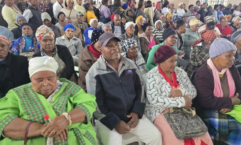 Home Affairs helps Richmond residents apply for their smart ID cards ...