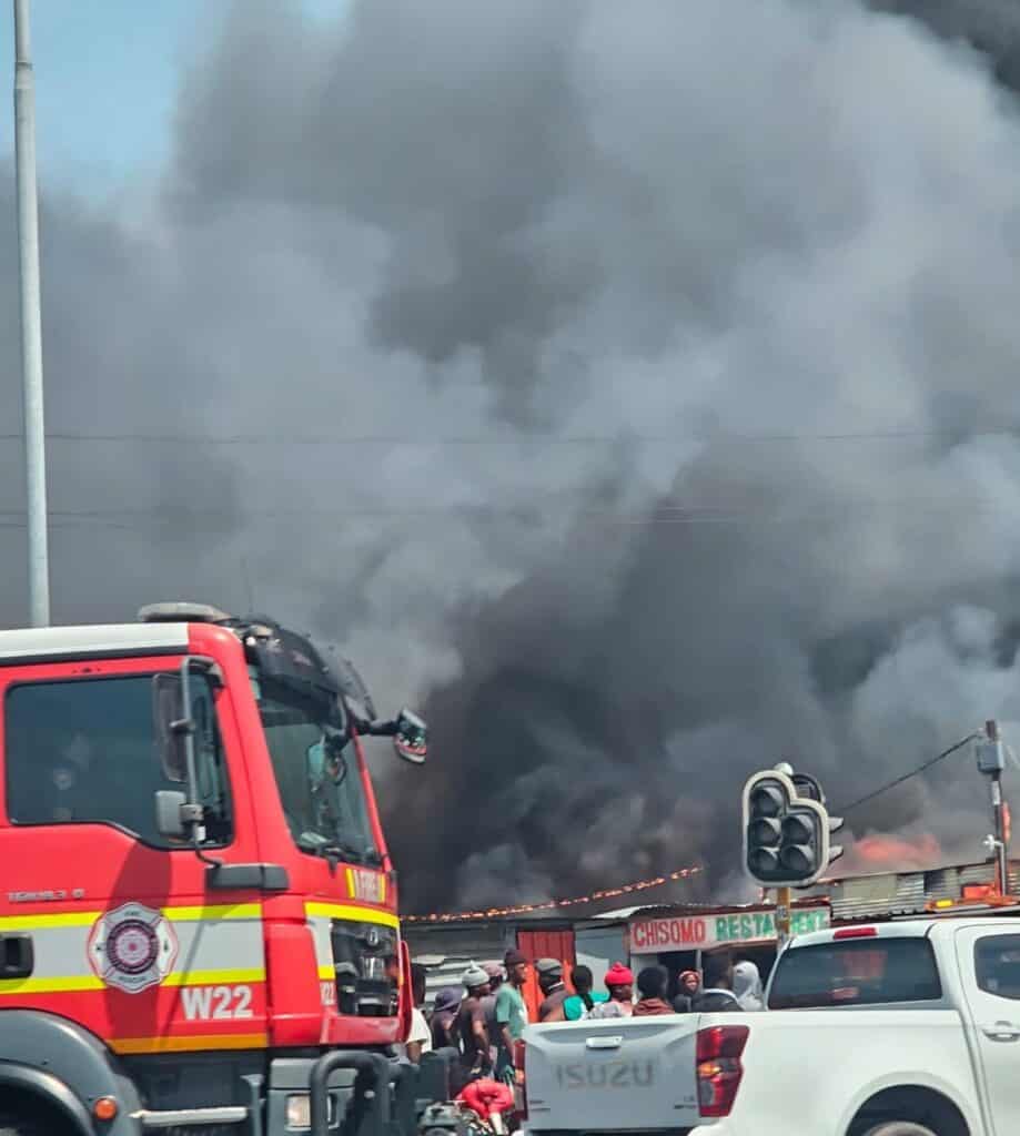 PICS | Du Noon fire leaves thousands homeless as aid groups mobilise ...