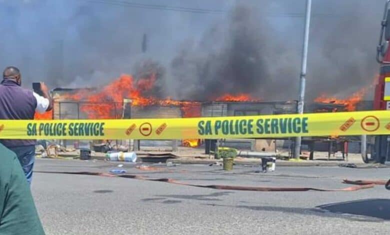 PICS | Du Noon fire leaves thousands homeless as aid groups mobilise ...