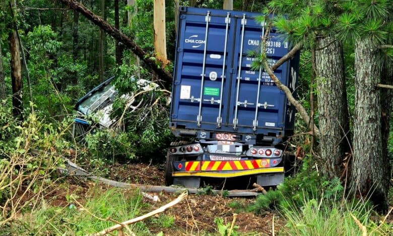 Three dead, four injured in N3 crash near Shongweni | The Witness
