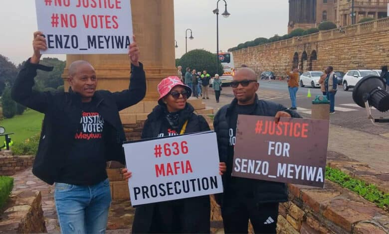 Senzo Meyiwa family marches to Union Buildings over trial delays | The ...