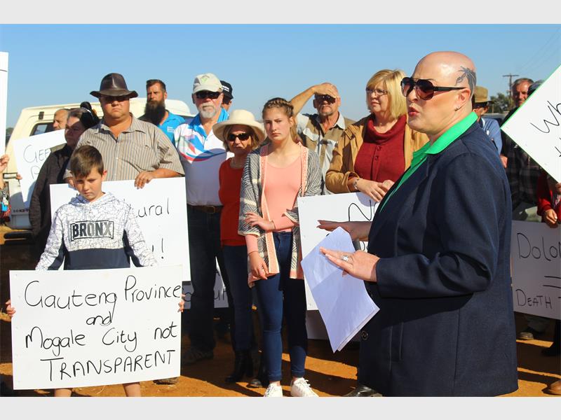 Tarlton community said no against the building of 6 000 RDP houses ...