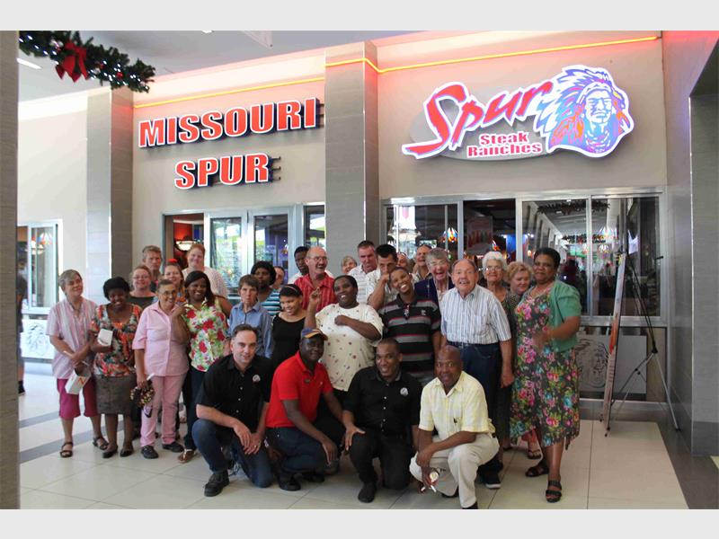 Connie Mulder Center residents have some festive season fun ...