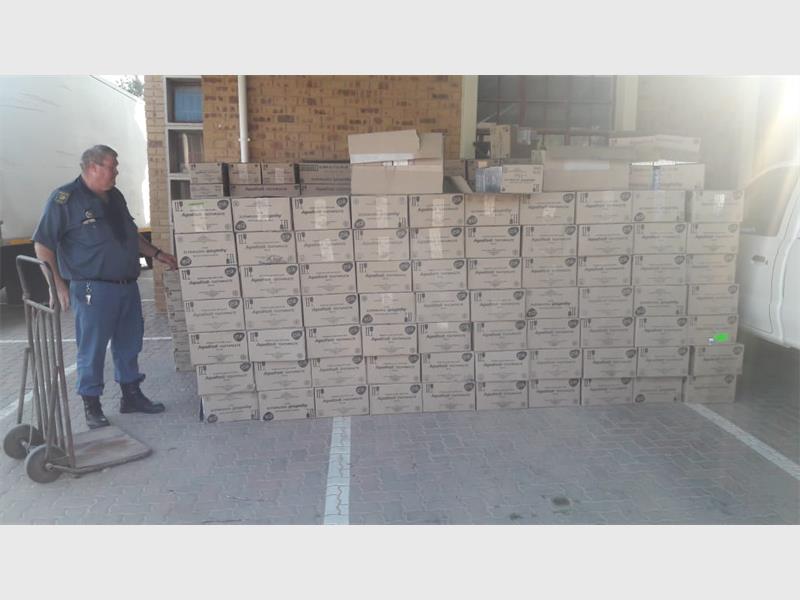Police bust suspects with hundreds of boxes of toothpaste | Krugersdorp ...