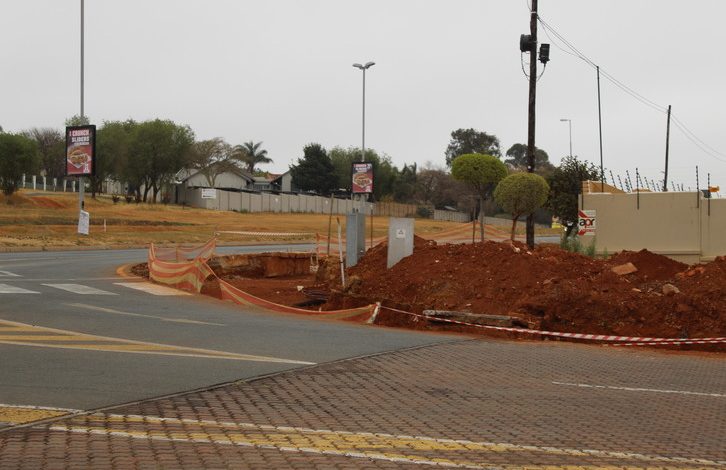 Robert Broom widening saga: Contractor on thin ice | Krugersdorp News