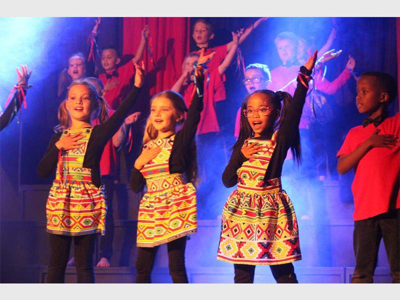 Curro Primary wows audience at revue | Krugersdorp News