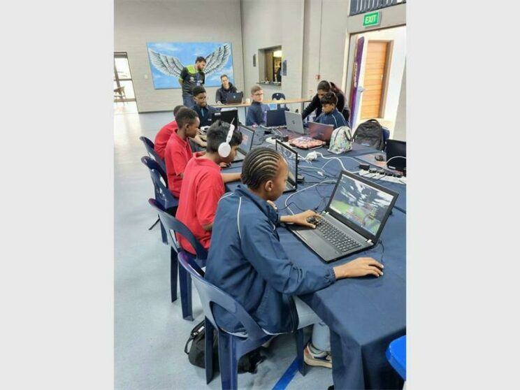 Curro Krugersdorp High dominates Esport event | Krugersdorp News
