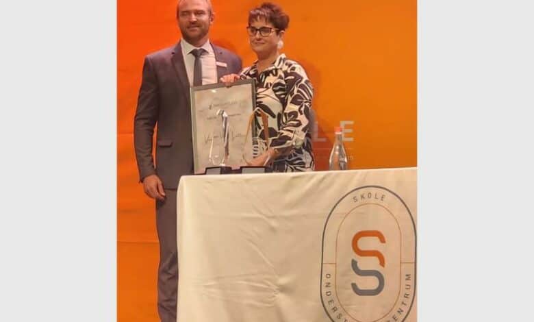 Onnie ontvang spog toekenning