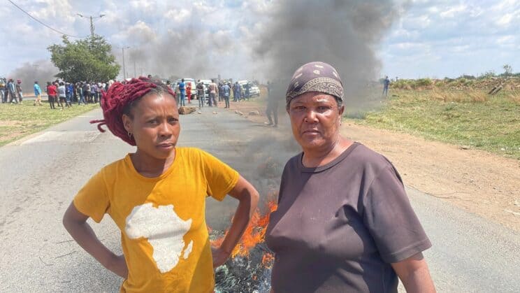 Alleged police brutality sparks protest in Kagiso