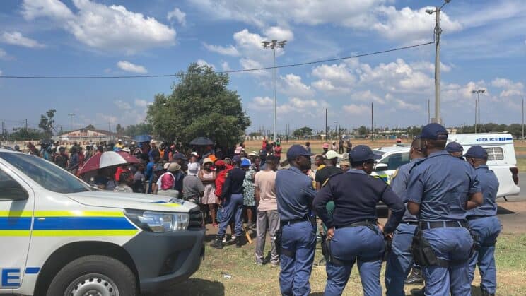 Alleged police brutality sparks protest in Kagiso
