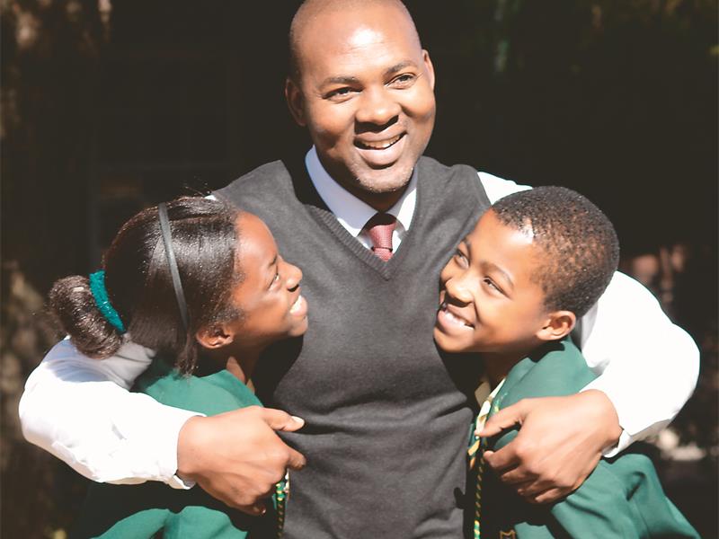 Jozua Naude welcomes its first-ever black principal | Roodepoort Record