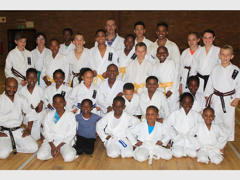 Witpoortjie karateka first to achieve black belt at dojo | Roodepoort ...