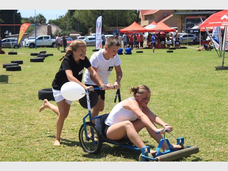 Kruiners se kaskarre was die wêreld vol | Roodepoort Record