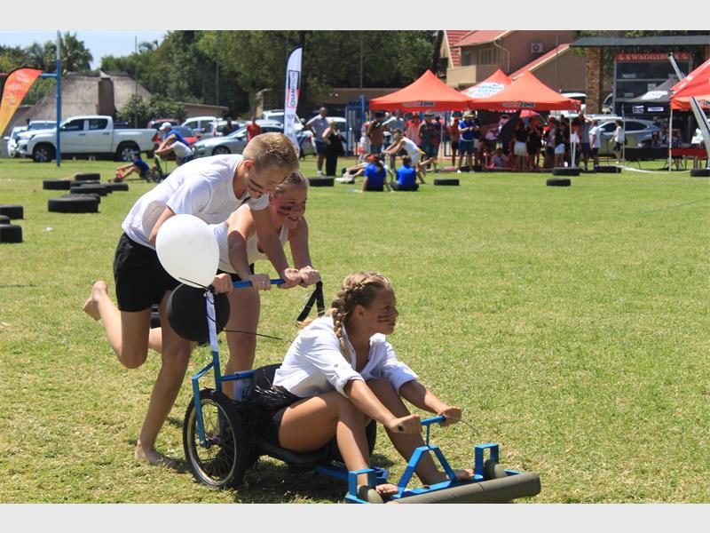 Kruiners se kaskarre was die wêreld vol | Roodepoort Record