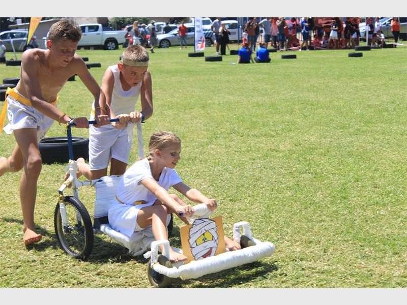 Kruiners se kaskarre was die wêreld vol | Roodepoort Record