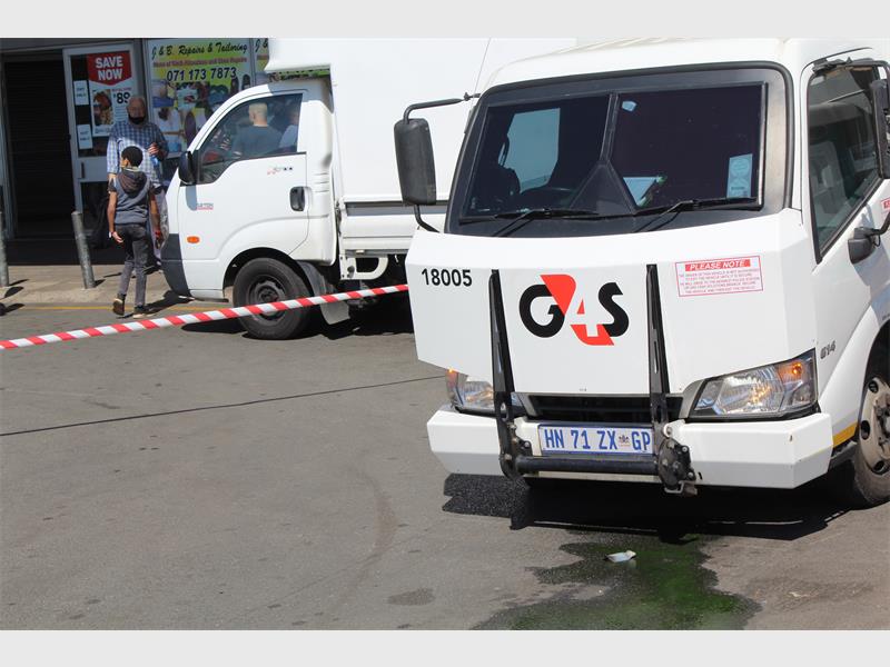 G4S CIT van targeted by robbers at Pick n Pay Witpoortjie | Roodepoort ...