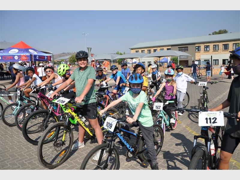 Talented riders show off their skills at Curro Wilgeheuwel | Roodepoort ...