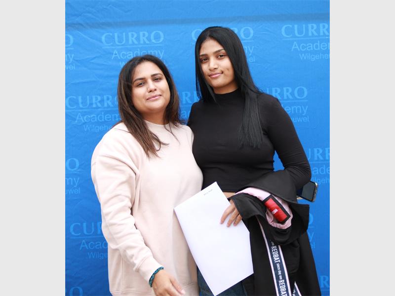 Curro Wilgeheuwel congratulate their matrics | Roodepoort Record