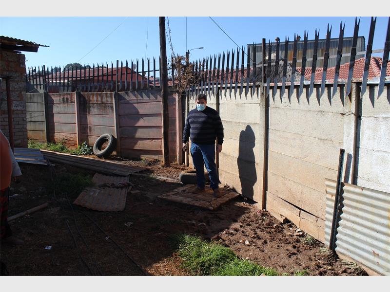 Sewer blockage merry-go-round continues spinning in Davidsonville ...