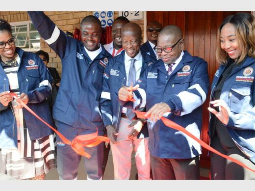 Minister opens modern trade testing centre in Roodepoort | Roodepoort ...