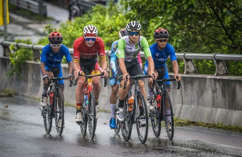 ProTouch Continental Cycling Team fight the equatorial conditions at ...